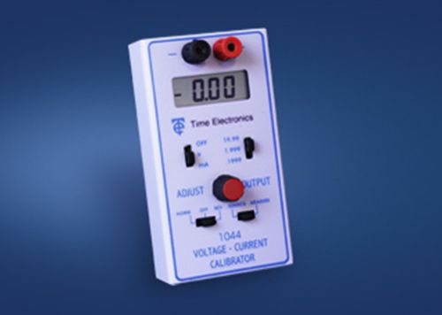 BETATRON MÜHENDİSLİK - 1044 Voltage and Current Calibrator